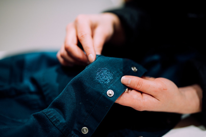 Waag | Reflow Instructable 2: Darning Jeans