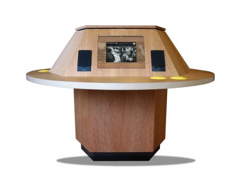 Multimedia tables | Waag